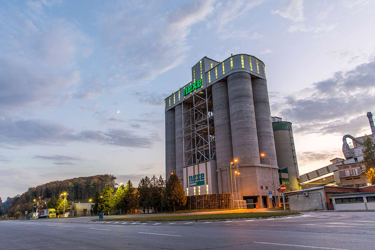 Tvornici cementa NEXE d.d. dodijeljena Zlatna kuna - TV Nasice.com
